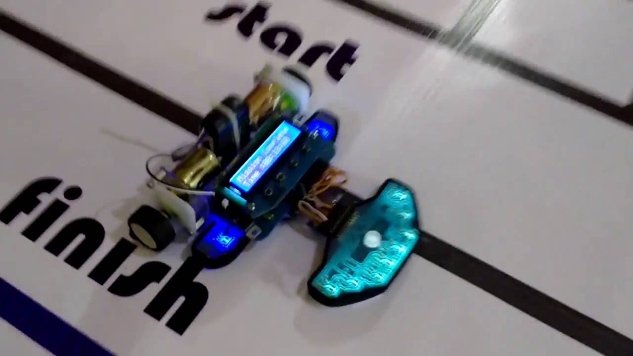 Robot Line Follower Dariyan II Type "D" Test 1 Juni 2016 - YouTube