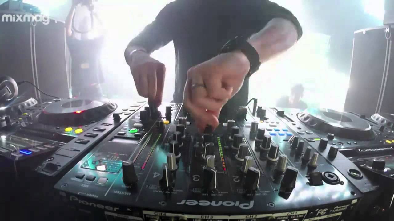 Ferry Corsten complete LIVE set on Groove Cruise LA 2015 - YouTube