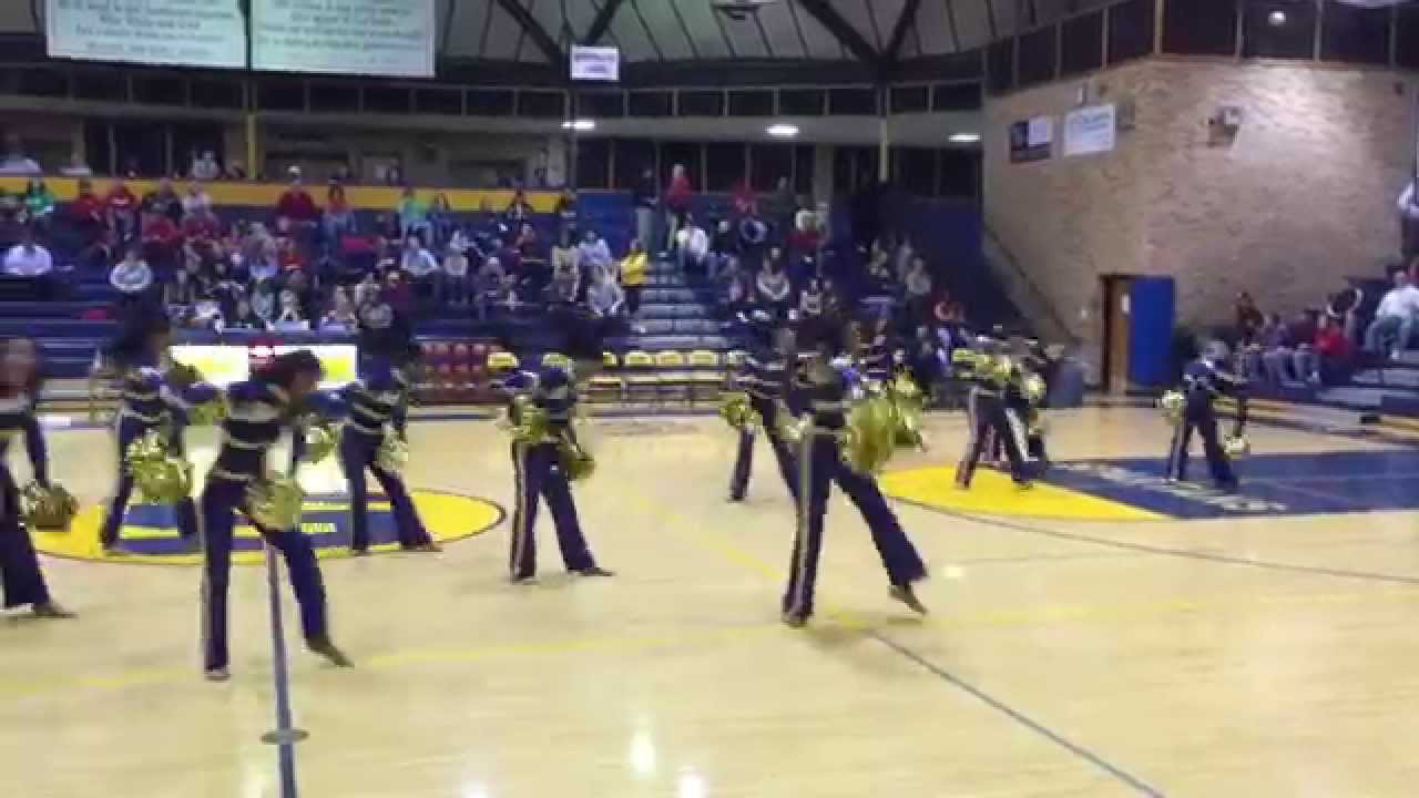 Southeast high school poms. - YouTube