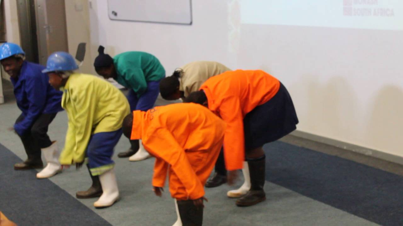 Pupils from Matla Combined School do a gumboots dance - YouTube