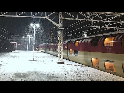 Riding the Japan's Sleeper Train on a Heavy Snow Day (Atami→Izumo-shi)