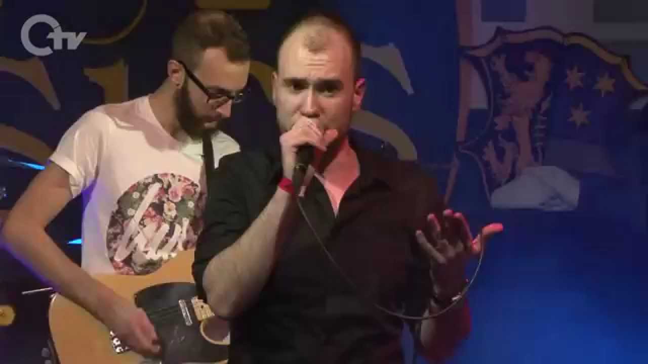 Young and reckless Outlaw (live) - YouTube