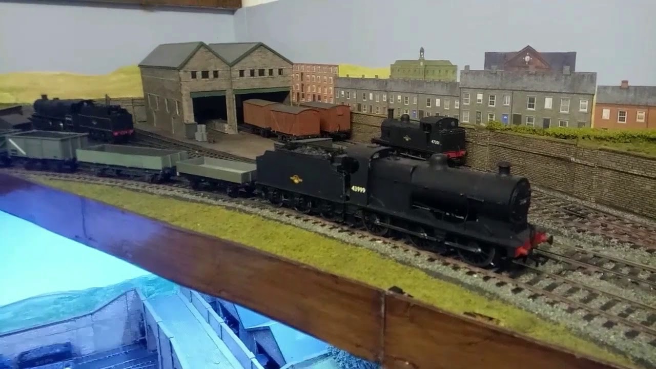 A tour of Pendle Midland model railway layout - YouTube