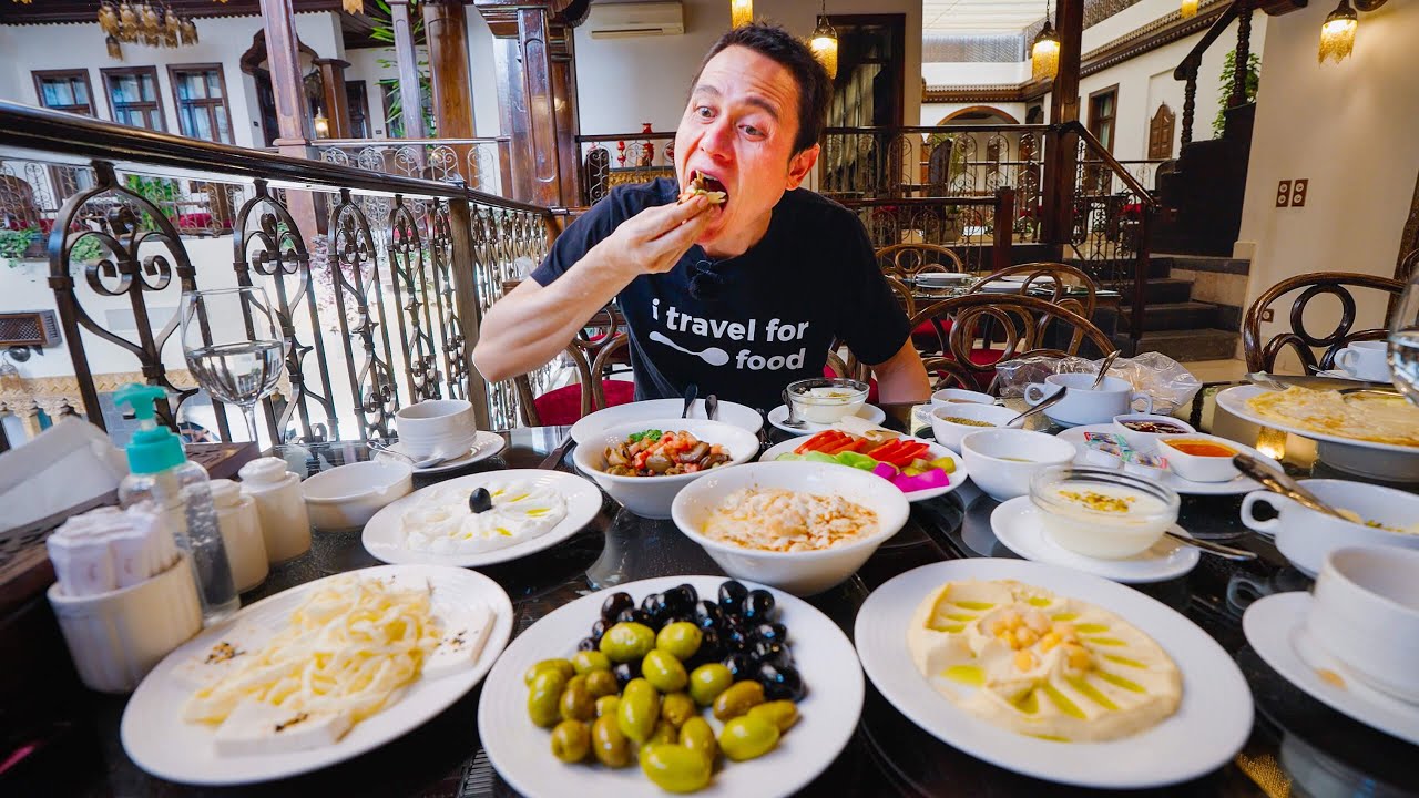 Staying at a 5 Star Hotel in Syria!! 🇸🇾 Breakfast + Full Room Tour in ...