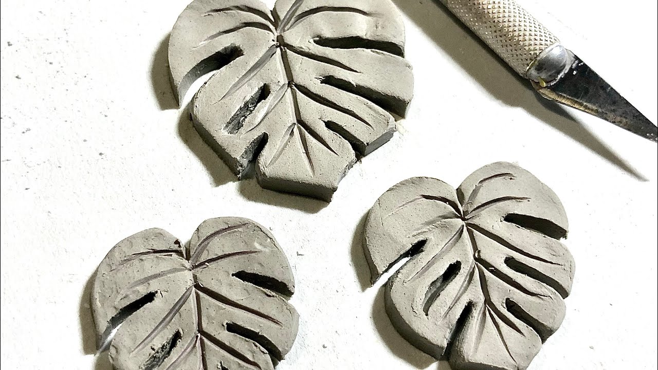 Making a Monstera leaf sculpture by @taniagoldbergpottery9953 - YouTube