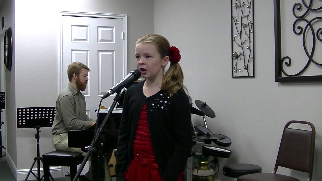 Kaitlyn singing "Home" from Beauty and the Beast - YouTube