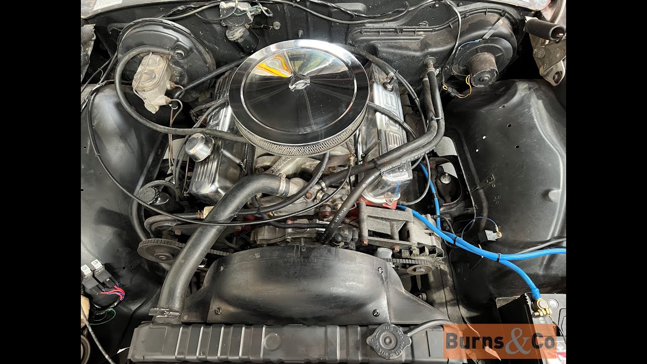 1971 Holden HQ One Tonner - Engine - YouTube