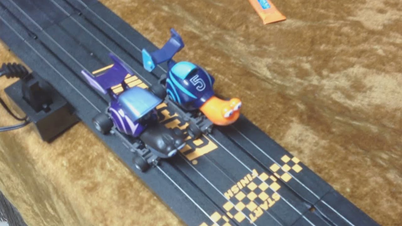 turbo race track - YouTube