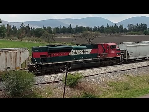 La importancia de la potencia distribuida en un tren! FXE 4027 EMD SD70ACe - YouTube