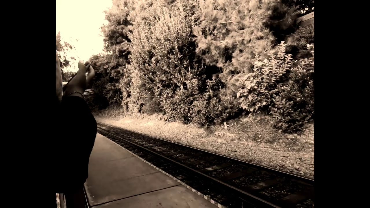 Disneyland Tomorrowland train - YouTube