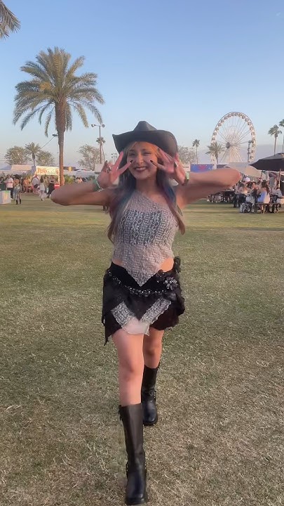 DIY Coachella Outfit: cowgirl meets fairy🤠🧚🏼 #fashion #diy #coachella - YouTube