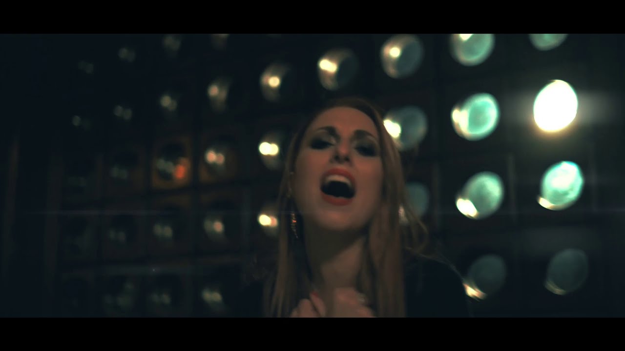 ISA JAM - Questa vita ti riprendi (Official Video) - YouTube