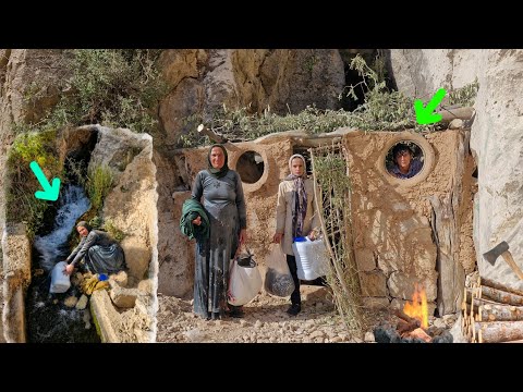 A spring in the heart of the mountain🗻 | Washing clothes and trying to survive 💧🔥