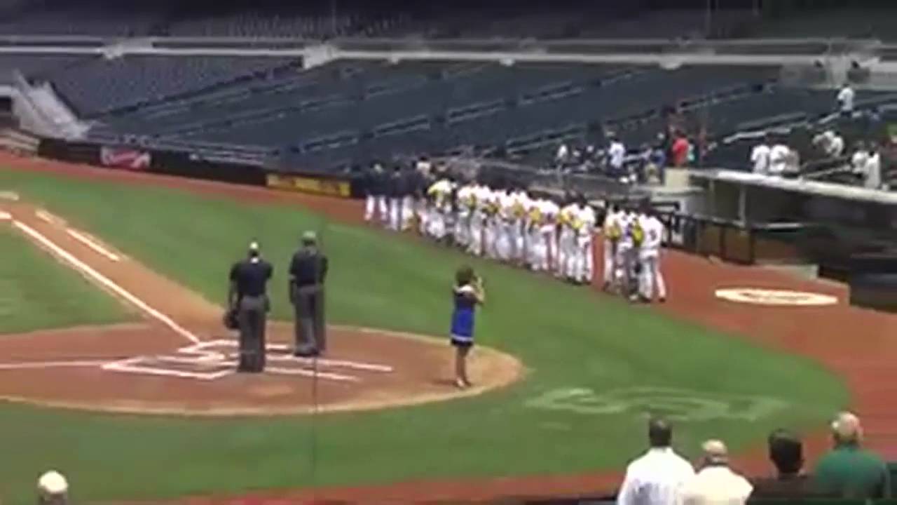 Star Spangled Banner - Renee Sandoval - Petco Park - YouTube