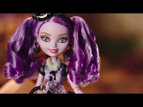 comercial de ever after high de duchess Swan, kitty chessire y ginger breadhouse