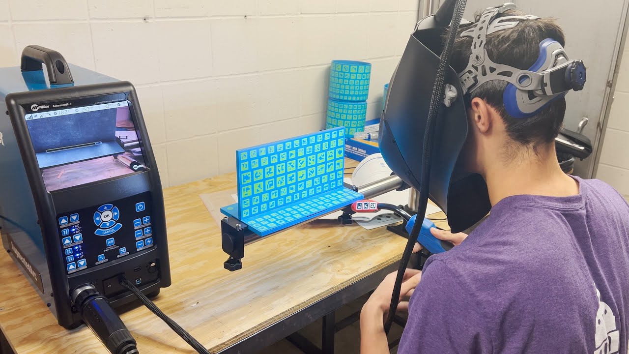 How AR Welding Works in the High School Classroom - YouTube