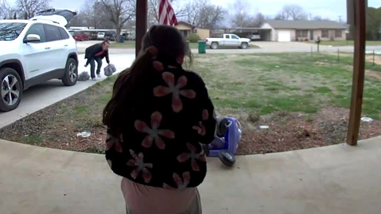 Doorbell camera catches FUNNY moment of baby's car tipping over out of ...