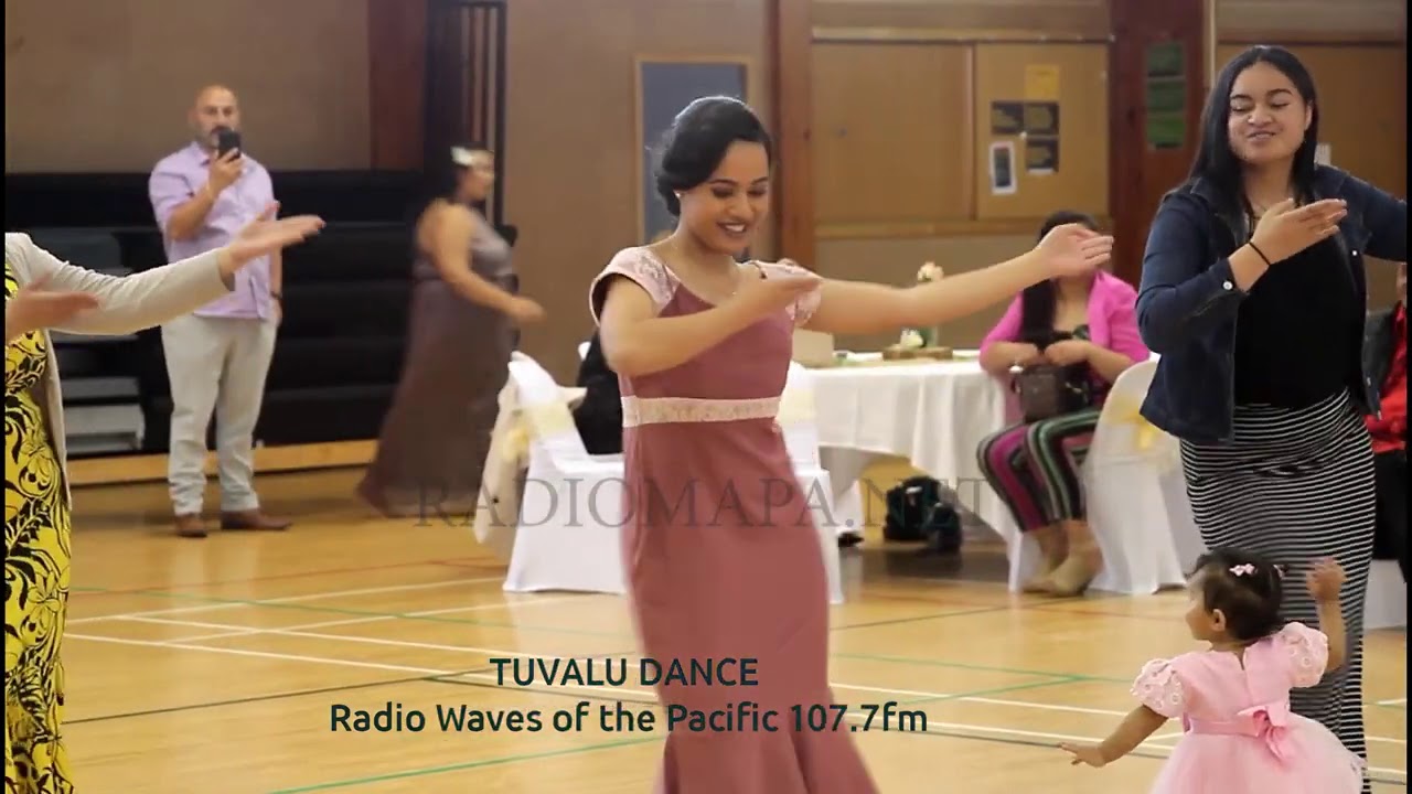 TUVALU DANCE AND HULA Radio Waves of the Pacific 107 7fm AUCK NZ - YouTube