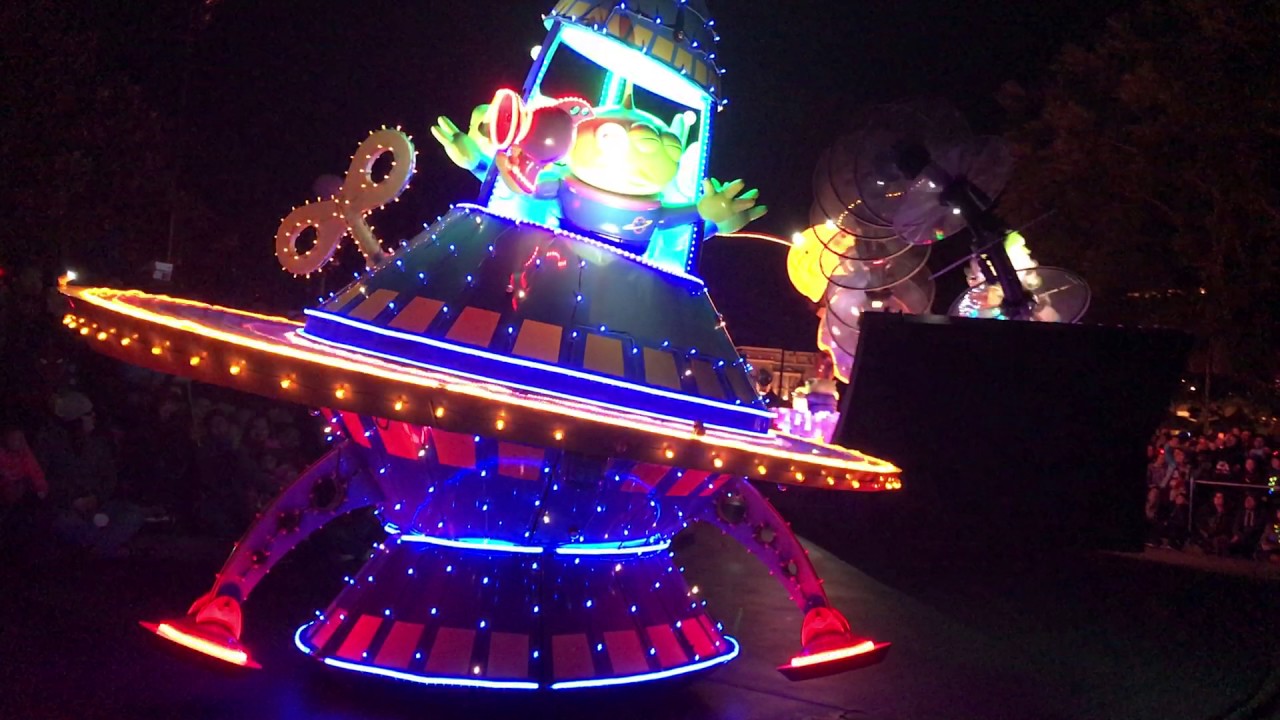 Disney Paint The Night - YouTube