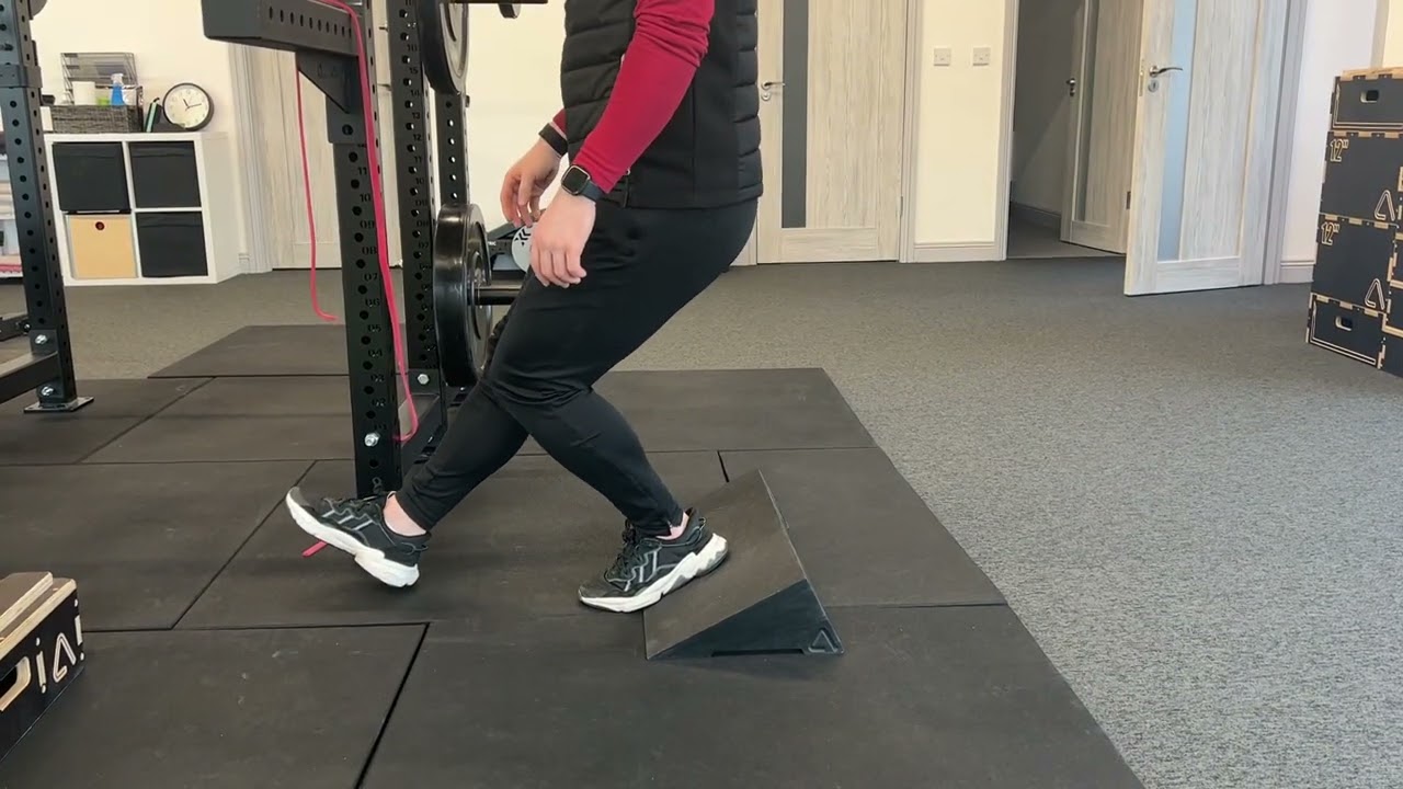 Decline single leg eccentric quads - YouTube