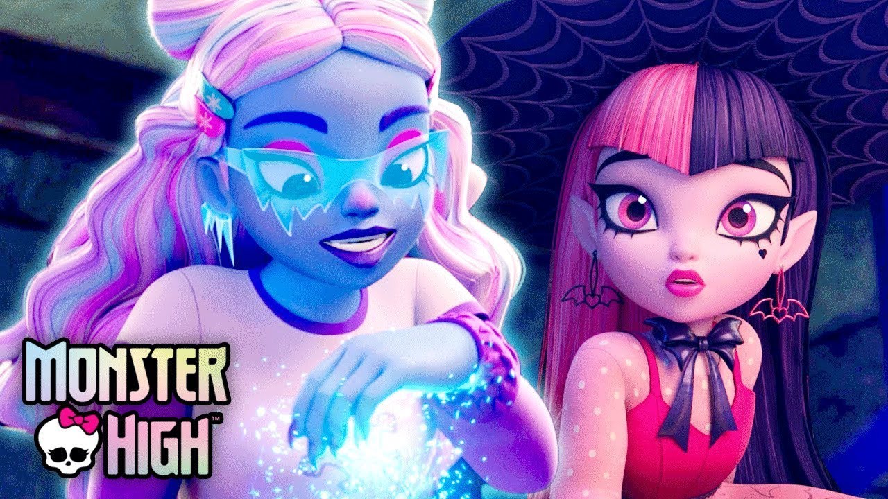 Draculaura aiuta Abbey a entrare alla Monster High! | Monster High ...