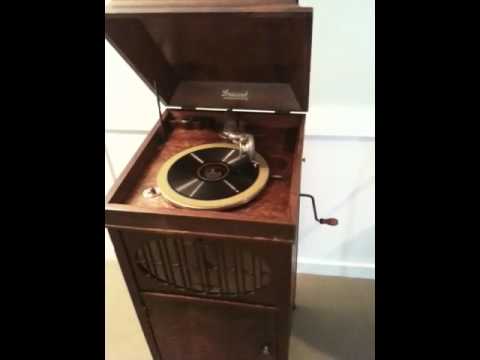 My Brunswick phonograph - YouTube