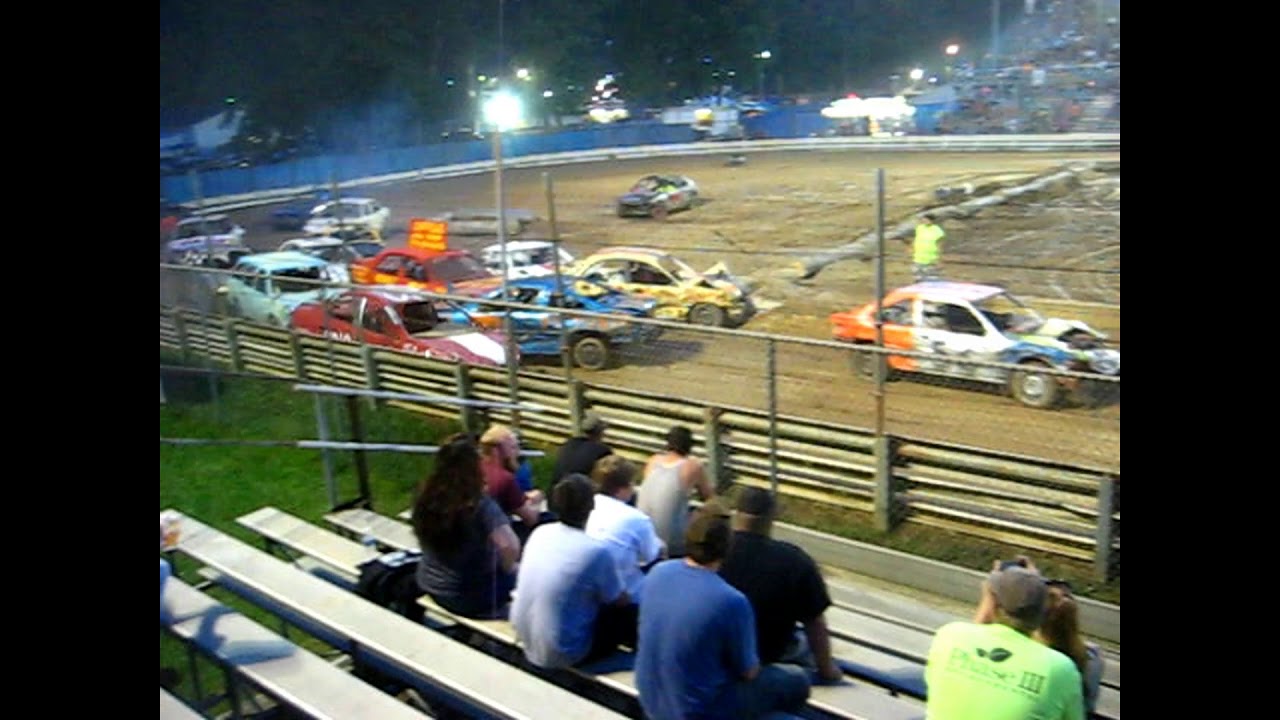 Junk Car Race West End Fair 8/25/16 - YouTube