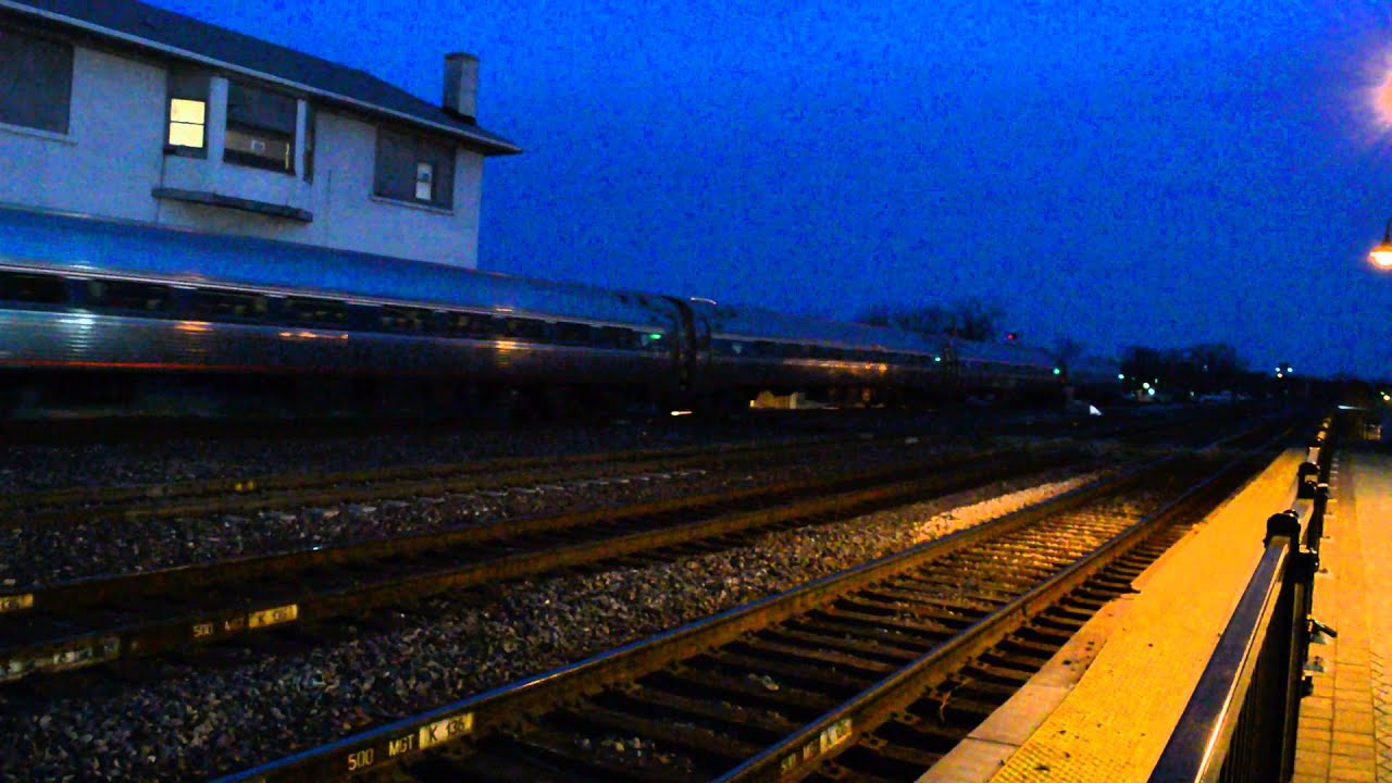 Amtrak 67 North - Joliet, IL - YouTube