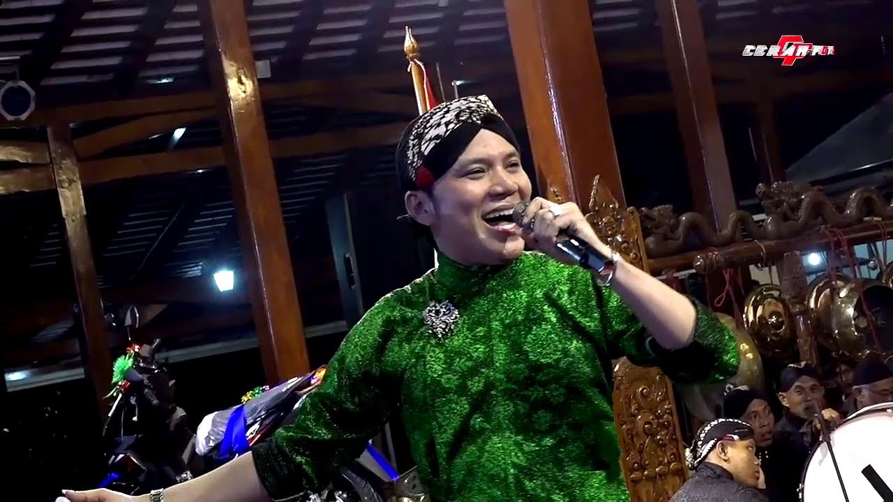 DIMAS TEDJO BANYU LANGIT PAMER BOJO SUKET TEKI WAYANG Live TMII - YouTube