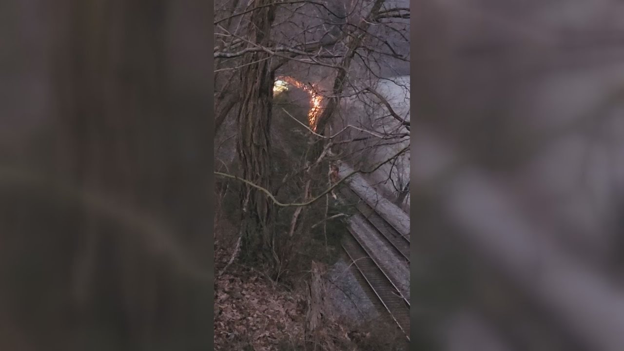 NEW VIDEO | West Virginia Train Derailment: Train hits boulder, derails ...