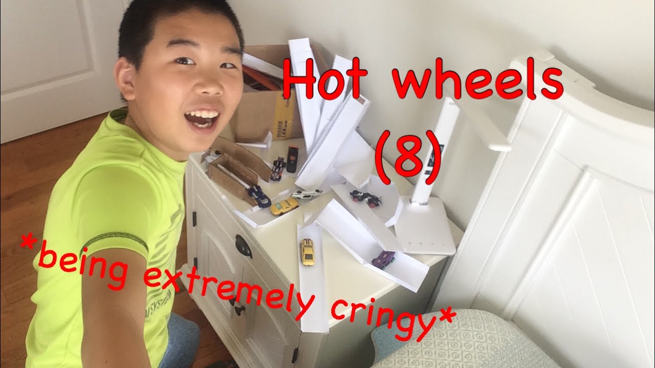 *cringy thumbnail* hot wheels track (7) - YouTube