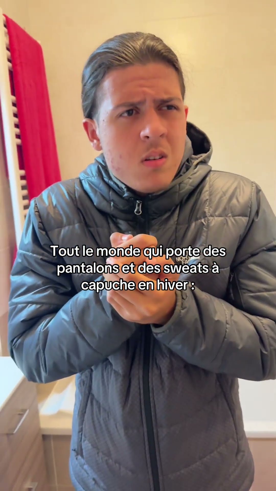 POV : CE MEC QUI EST EN T-SHIRT SHORT MÊME EN HIVER 🥶🤡 #shortsvideo # ...