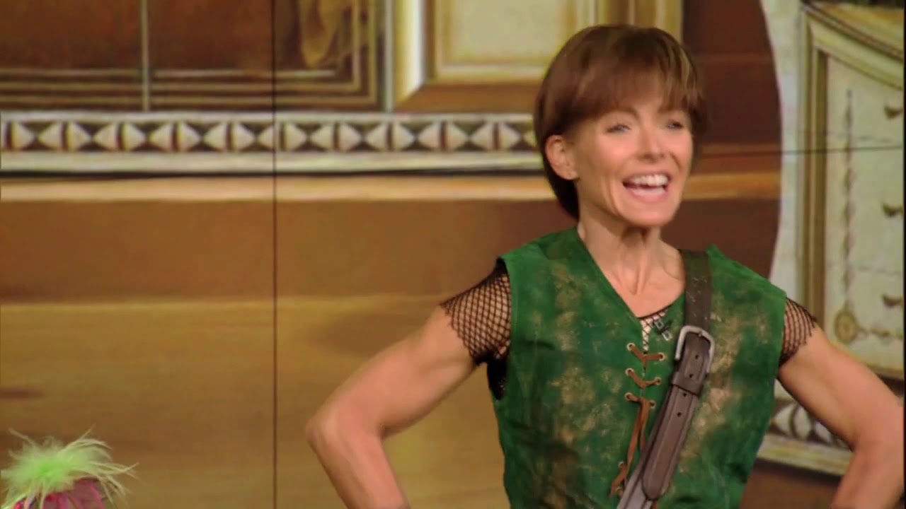 Kelly as Peter Pan: Vote for Your Favorite Kelly Costume - YouTube