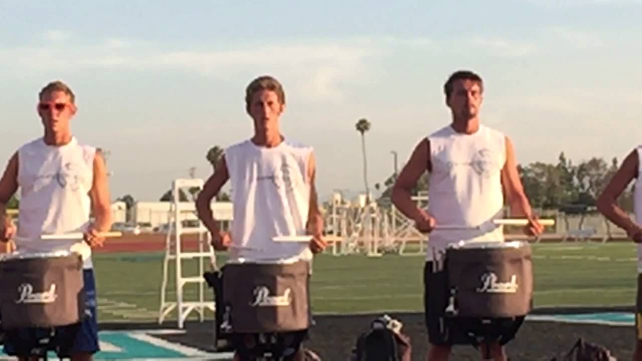 Blue Devils Triplet Diddle (slow-mo) - YouTube