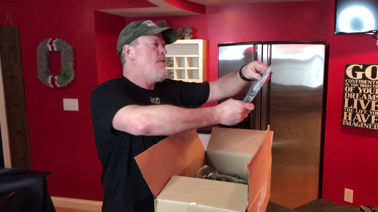 Chuck’s Unboxing - Crate Club - YouTube