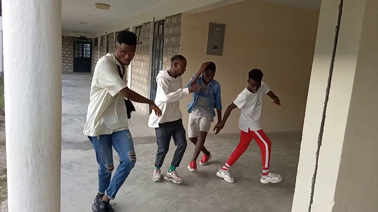 REMA FT WOMAN EMPIRE DANCERS - YouTube