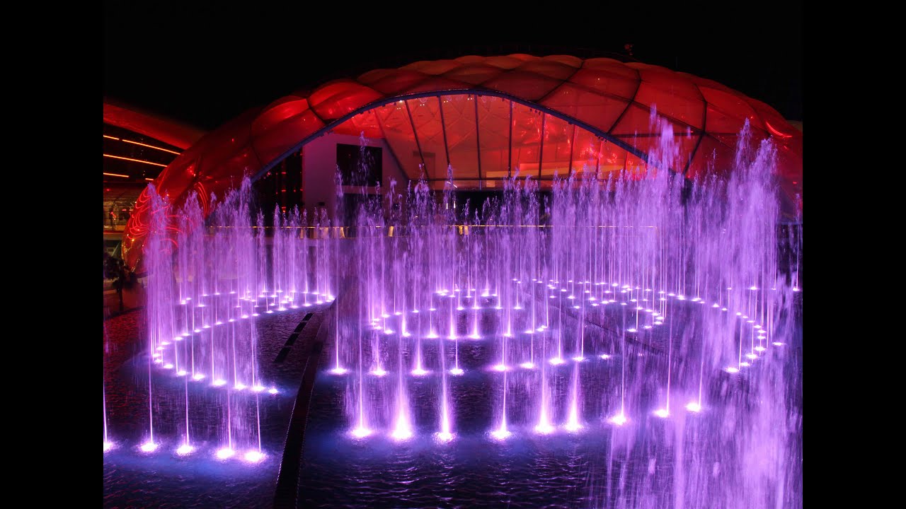 Ferrari World Musical Fountain Feature - YouTube