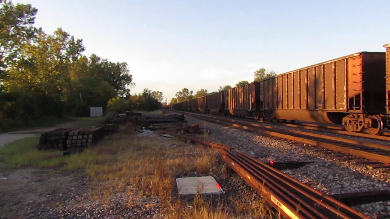 Southbound UP 7044 and UP 6935 on the Union Pacific - YouTube