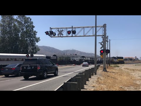 FWRY 3501 Excursion Train, Hwy. 126 Railroad Crossing Santa Paula, CA - YouTube