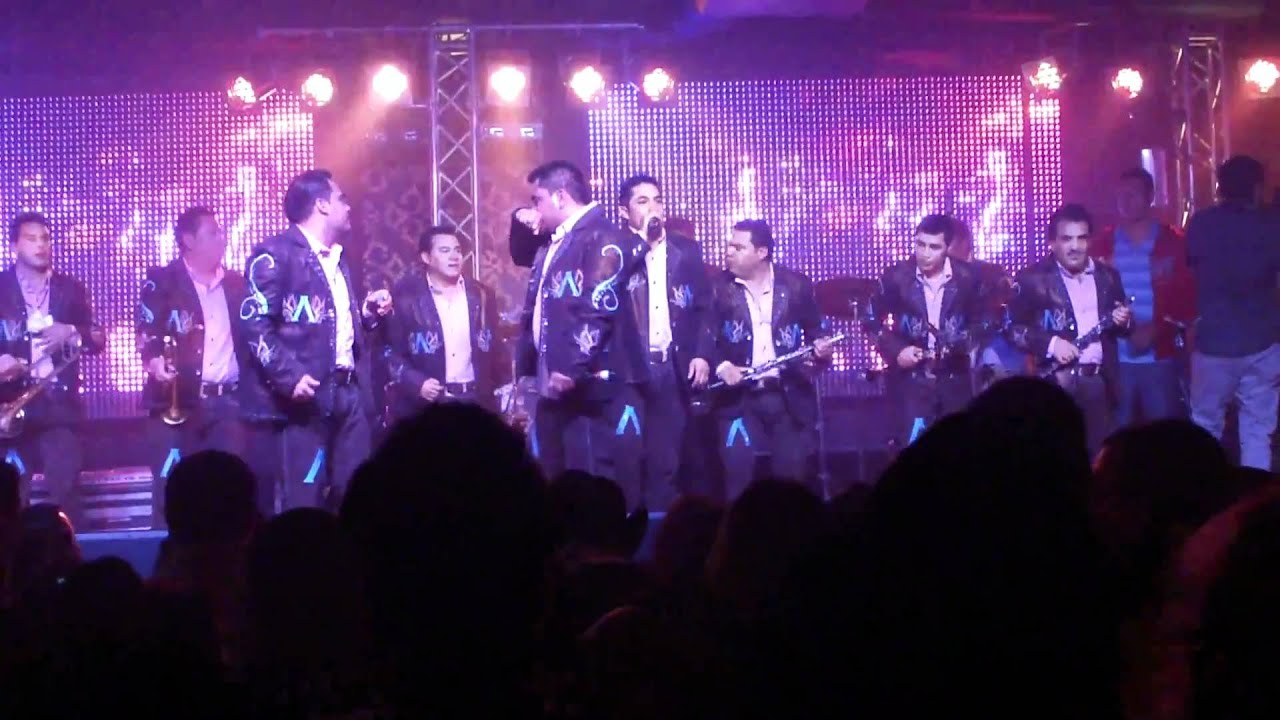 Banda La Autentica De Jerez *Popurri De Corridos* (NOCHES DE VLIVE ...