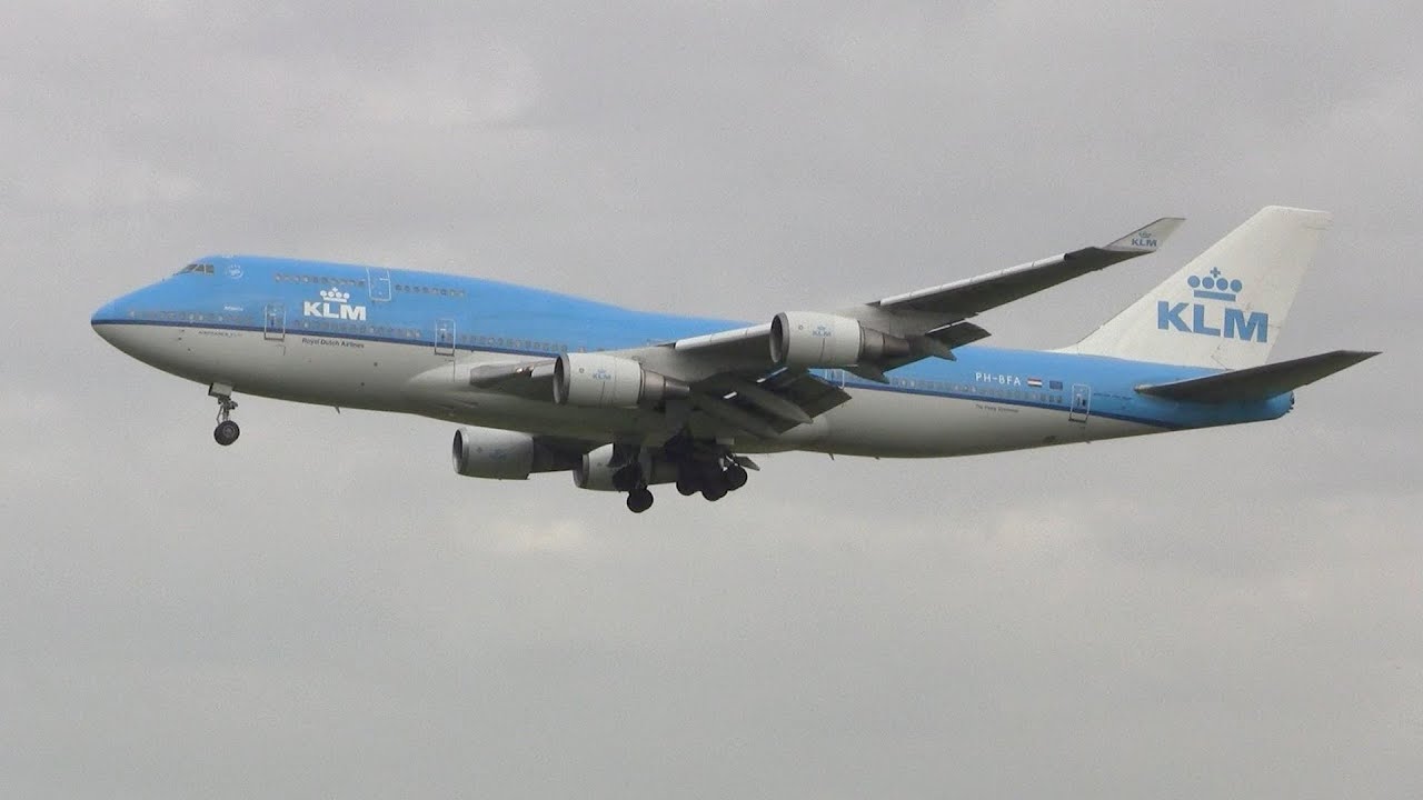 KLM Boeing 747-400 Landing Amsterdam Airport Schiphol - YouTube