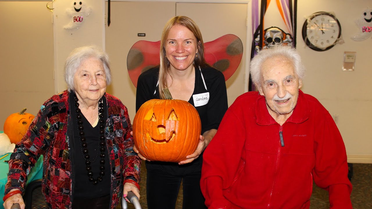 SAP Volunteers at Lytton Gardens 10-29-14 - YouTube