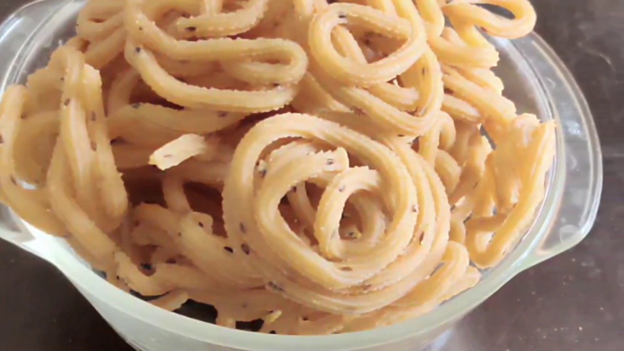 MURUKKU (WITH COOKED URUD DAL) - YouTube