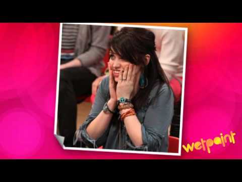 All About The Glee Project's Lindsay Pearce - YouTube