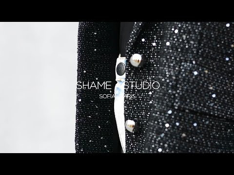 In the making of an oversized women's blazer - Shame.Studio