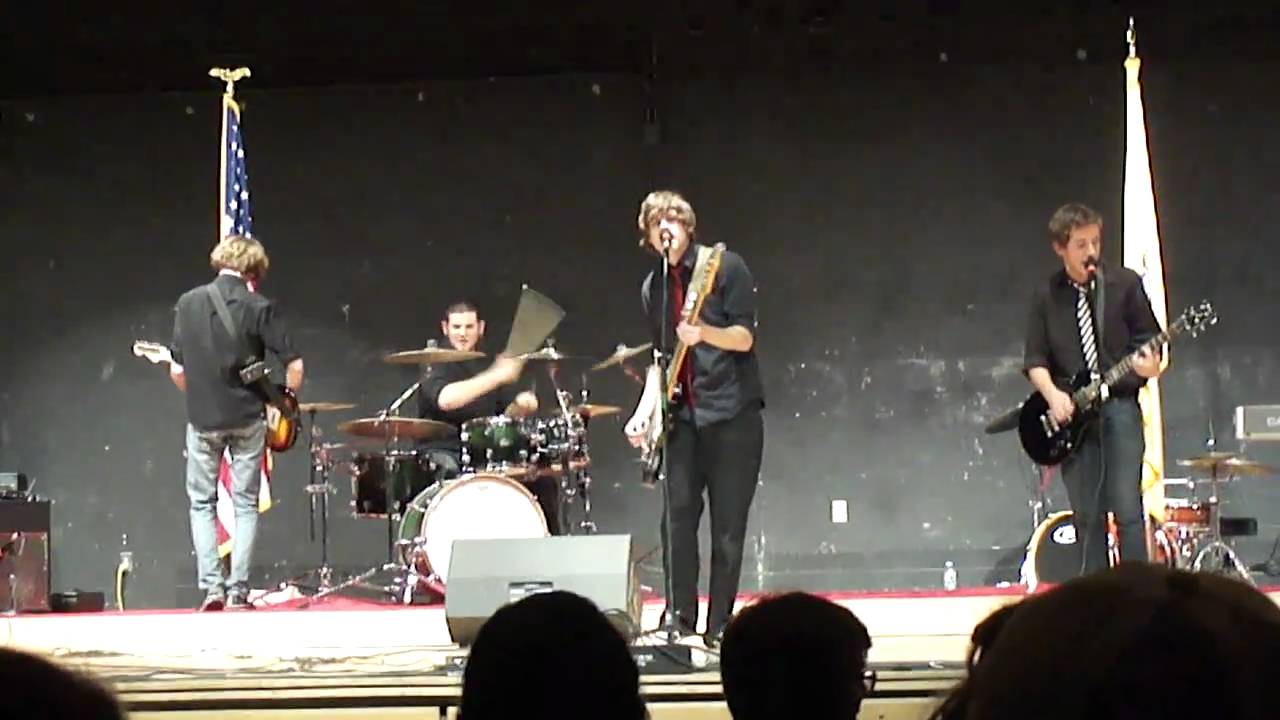 Help! (Beatles Cover) - Live at HHS Battle of the Bands 2010 - YouTube