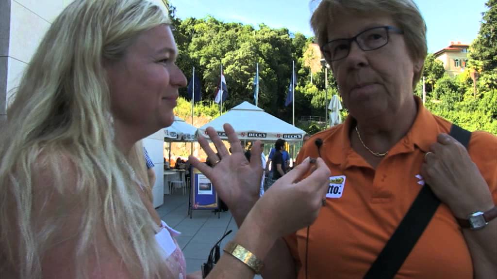 The Amazing Last Day in the Women Series - YouTube