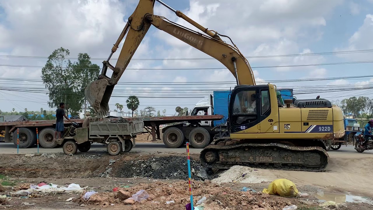 Funny Excavator - YouTube