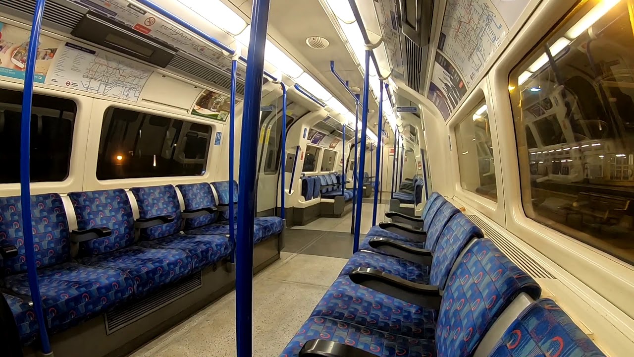 High Barnet Camden Town Northern Line - YouTube