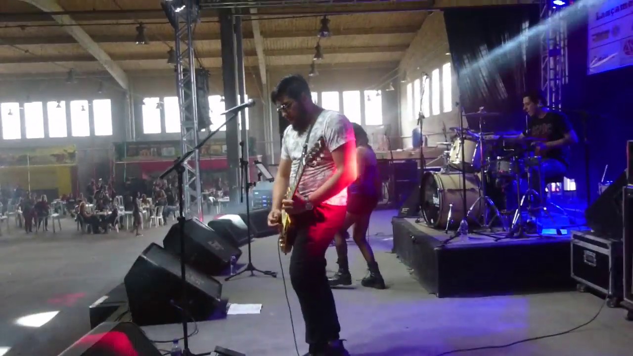 Banda Red Rock - Man! I Feel Like A Woman - YouTube